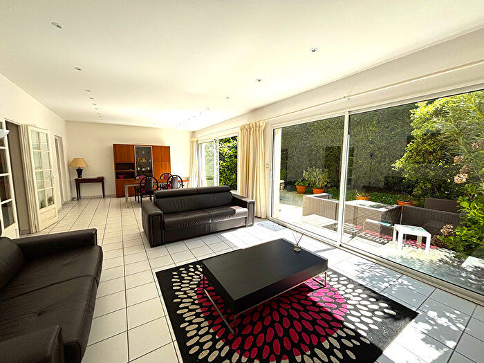 Maison à vendre - Arcachon, Centre-ville, La Chapelle, Gare - 5 pièces - 4 chambres