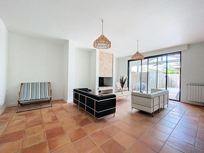 Maison à vendre - La Teste-de-Buch, Centre-ville - 7 pièces - 5 chambres