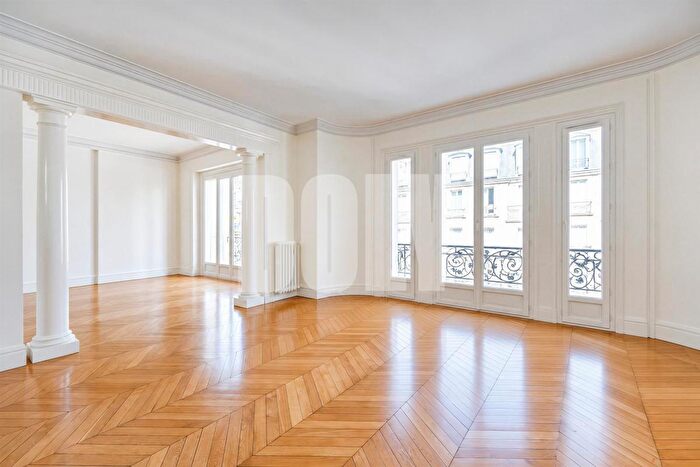 Appartement 4 pièces à Paris 8ème, Elysée, Madeleine, à vendre