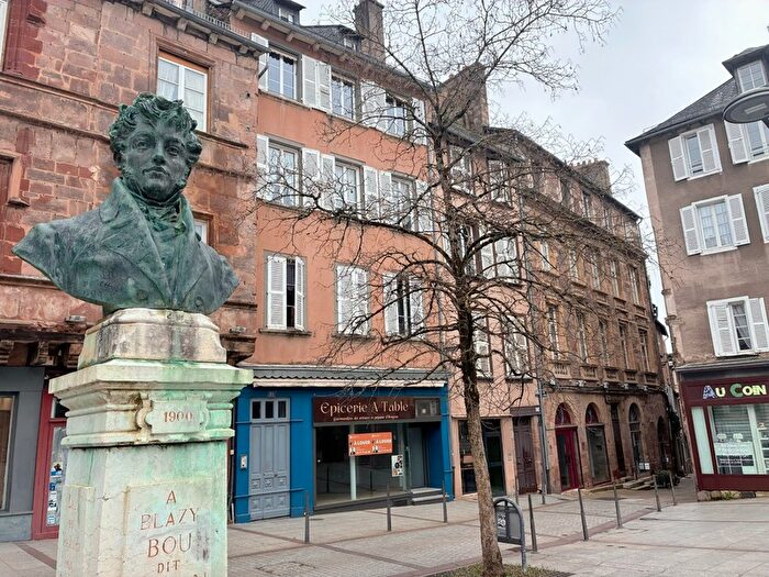 Appartement à vendre - Rodez, Centre historique, Vieux-Rodez - 2 pièces - 1 chambre