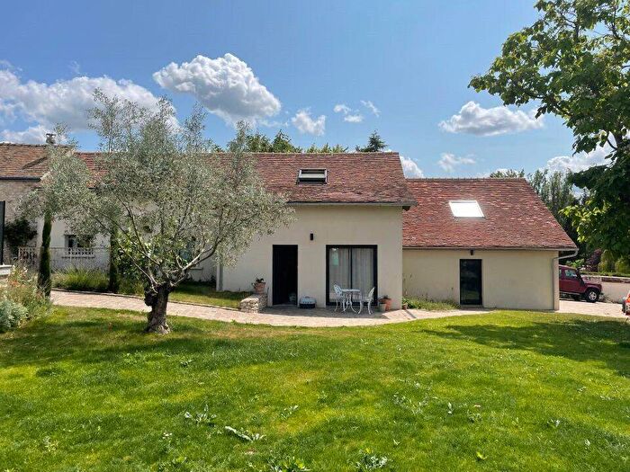 Maison 4 pièces à Dammartin-en-Serve, à louer
