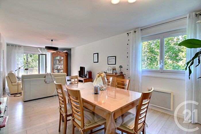 Appartement à vendre - Thonon-les-Bains, Est - 3 pièces - 2 chambres