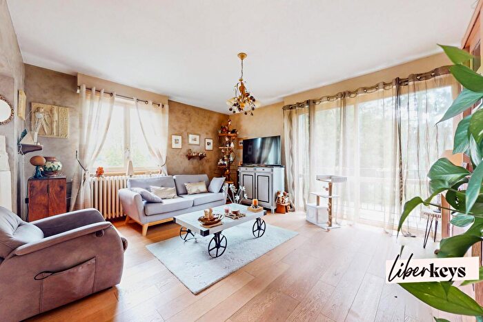 Appartement à vendre - Senonches - 4 pièces - 2 chambres