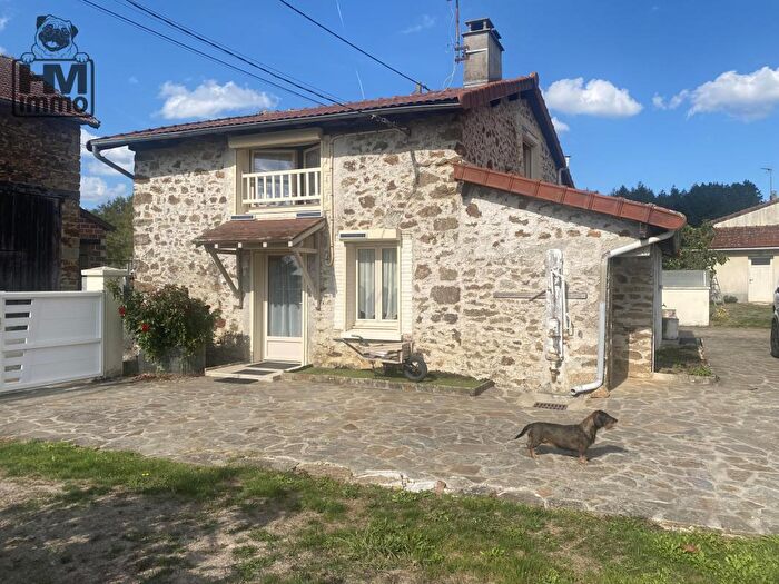 Maison 1 pièce à vendre à Saint-Léonard-de-Noblat