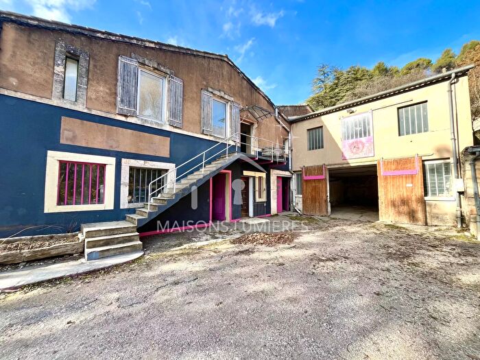 Maison à vendre - Goult - 6 pièces - 4 chambres