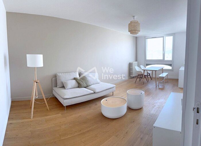 Lyon ème arrondissement - Appartement 4 pièces à louer