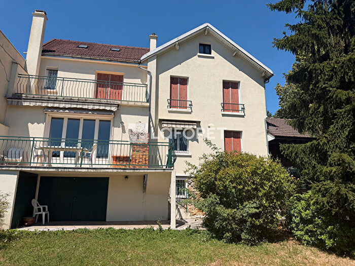 Maison 7 pièces à vendre à Juvisy-sur-Orge, Centre-ville, Entrevoies, Seine