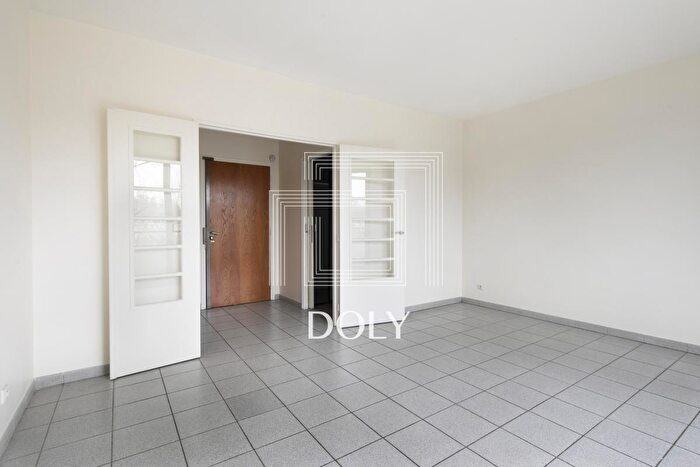 Levallois-Perret, Front de Villiers - Appartement 1 pièce à vendre