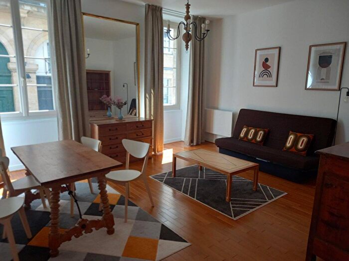 Appartement 3 pièces à Centre ville, Bordeaux, à louer