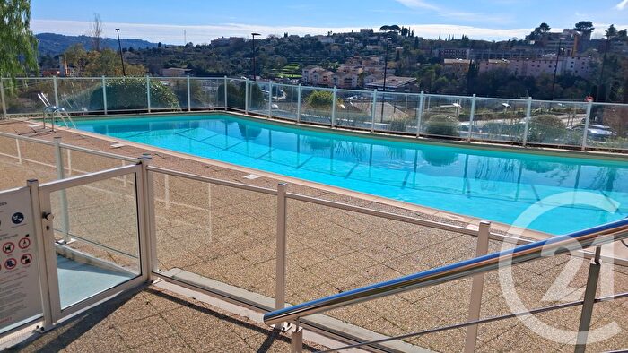 Appartement à vendre - Grasse, Gare - 3 pièces - 2 chambres