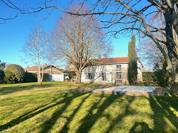 Maison 7 pièces à vendre à Montjoire