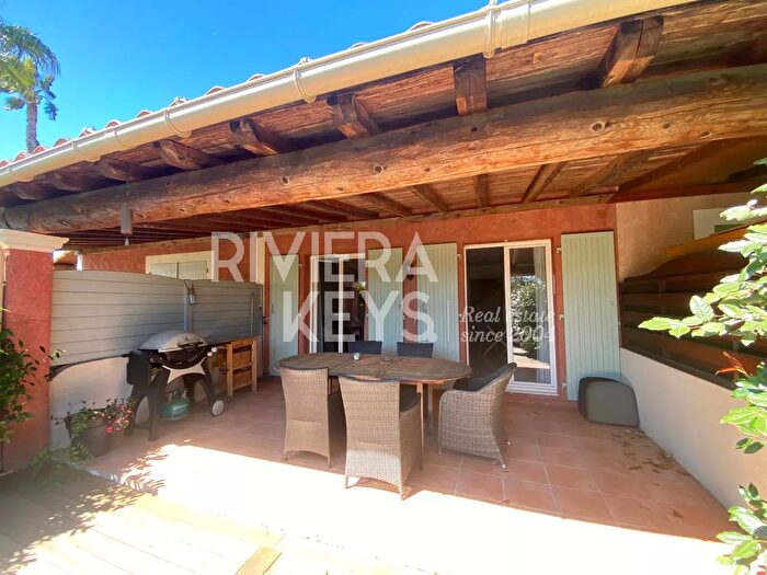 Roquebrune-sur-Argens, Golf - Maison 4 pièces à vendre