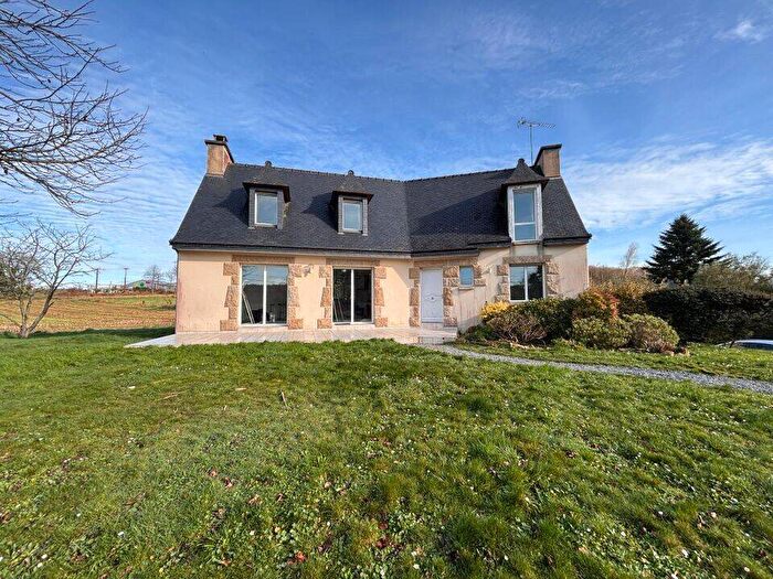 Maison à louer - Hénon - 6 pièces - 5 chambres