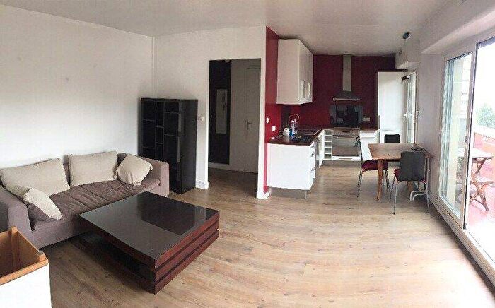 Beau Site-Pommerets-Binelles, Sèvres : Appartement 2 pièces à louer