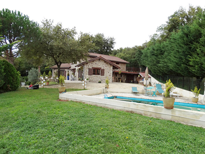 Maison à vendre - Taluyers - 6 pièces - 4 chambres