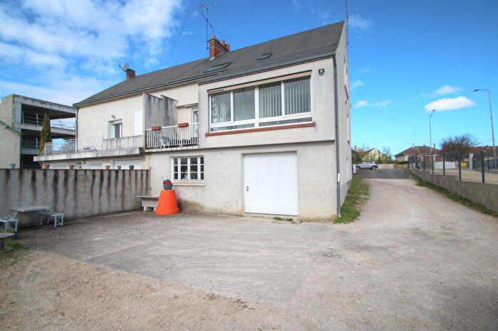 Maison à vendre - La Chapelle-Saint-Mesmin - 6 pièces - 5 chambres