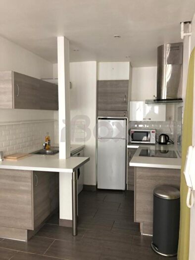 Appartement à louer - Toulon, Siblas - 3 pièces - 2 chambres