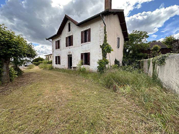 Maison 9 pièces à vendre - Saint-Yaguen