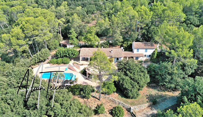 Maison à vendre - Lorgues - 9 pièces - 5 chambres