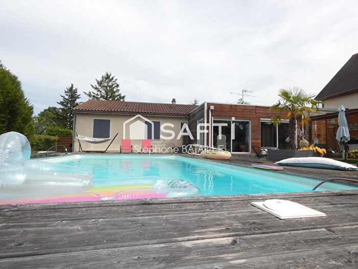 Mirebeau : Maison 6 pièces à vendre