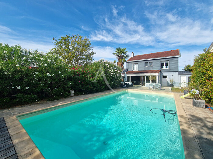 Saint-Sébastien-sur-Loire, Ouest - Maison 5 pièces à vendre