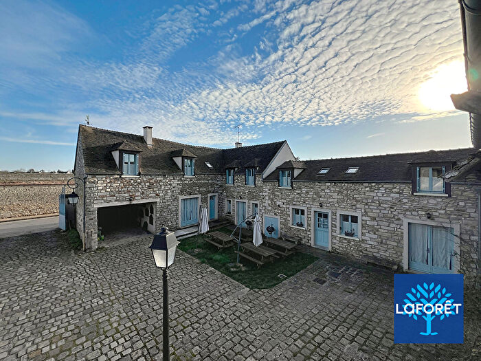 Maison à vendre - Saint-Martin-en-Bière - 20 pièces - 13 chambres