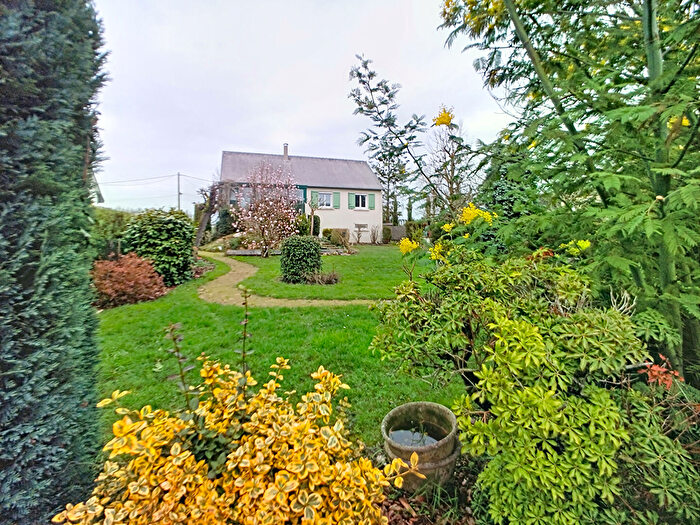 Maison à vendre - Saint-Mathurin-sur-Loire - 6 pièces - 5 chambres