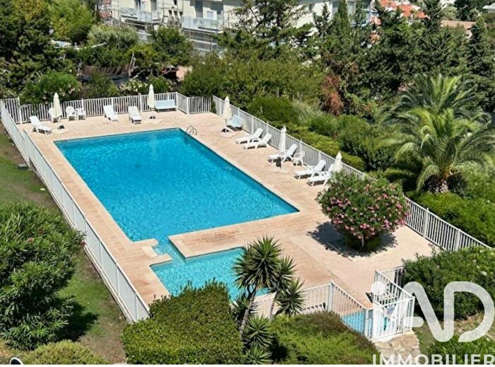 Appartement à vendre - Antibes, Antibes-les-Pins, Trianon, Le Fournel, Peyregoue - 4 pièces - 2 chambres