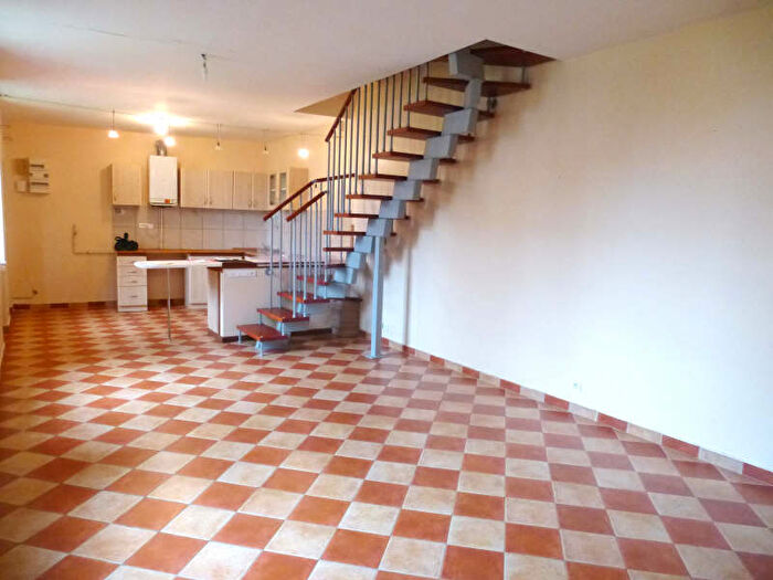 Oyonnax, Belmont : Appartement 3 pièces à louer