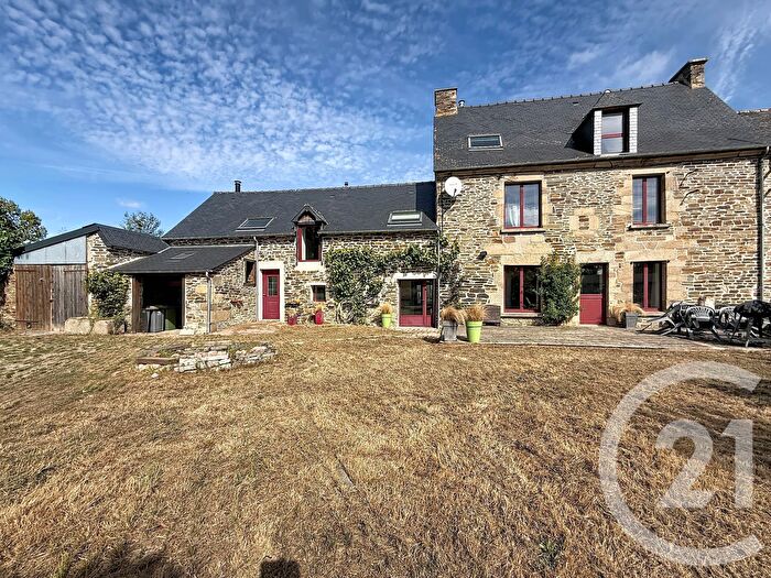 Plénée-Jugon - Maison 8 pièces à vendre