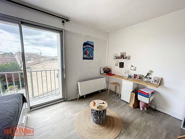 Nansouty, Saint Genès, Bordeaux - Appartement 1 pièce à louer