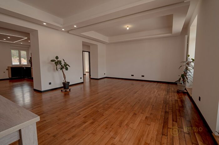 Appartement à vendre - Longuyon - 4 pièces - 2 chambres