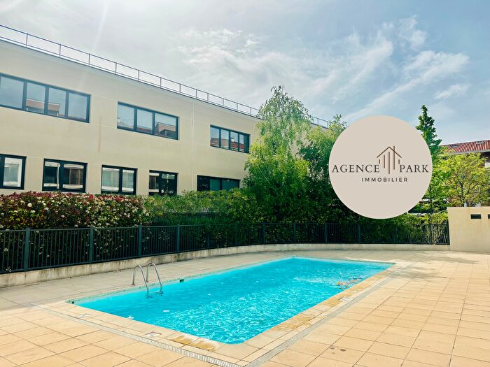 Appartement à louer - Draguignan, Saint-Exupéry, Fortore, Chabran - 2 pièces - 1 chambre