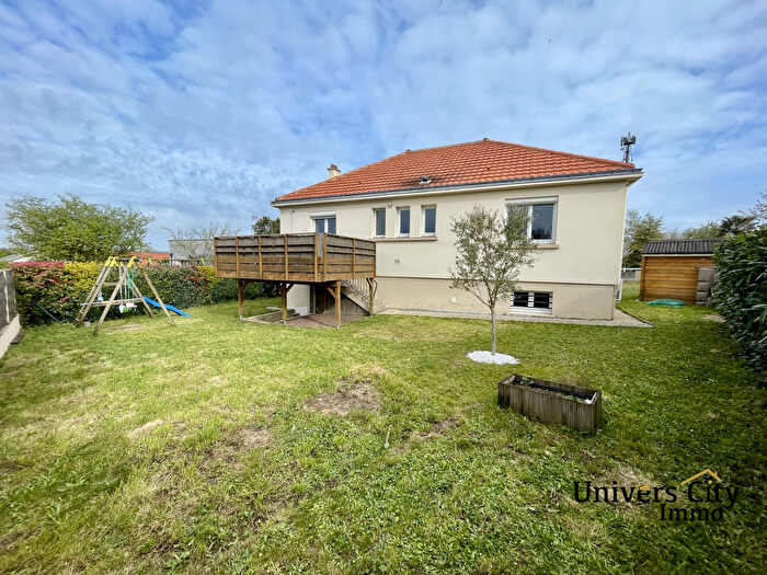 Maison à vendre - Saint-Philbert-de-Bouaine - 6 pièces - 3 chambres