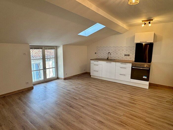 Trois Cités, Poitiers : Appartement 2 pièces à louer