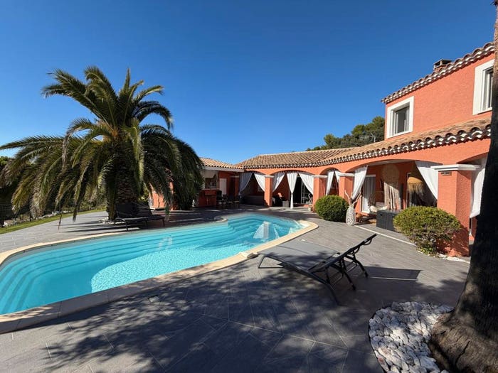Campagnan - Maison 8 pièces à vendre