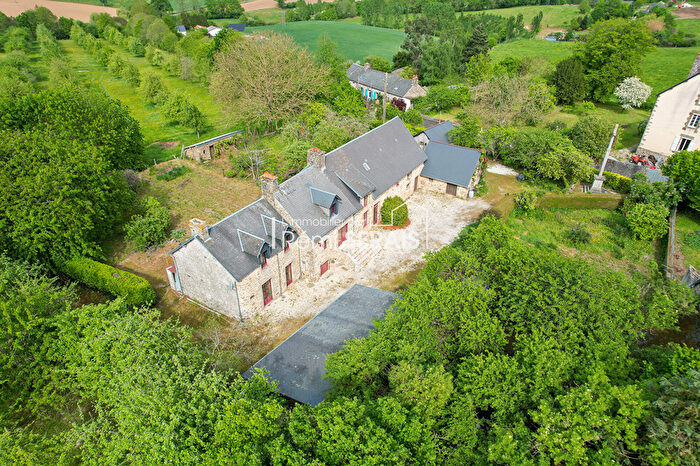 Maison 6 pièces à Ambrières-les-Vallées, à vendre