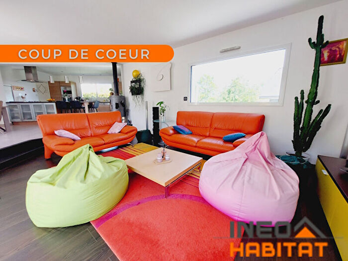Maison 8 pièces à vendre à Montreuil-le-Gast