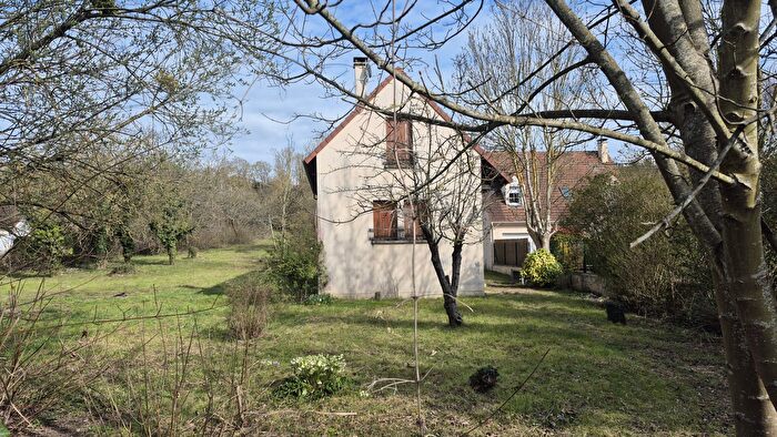 Maison à vendre - Aulnay-sur-Mauldre - 4 pièces - 3 chambres