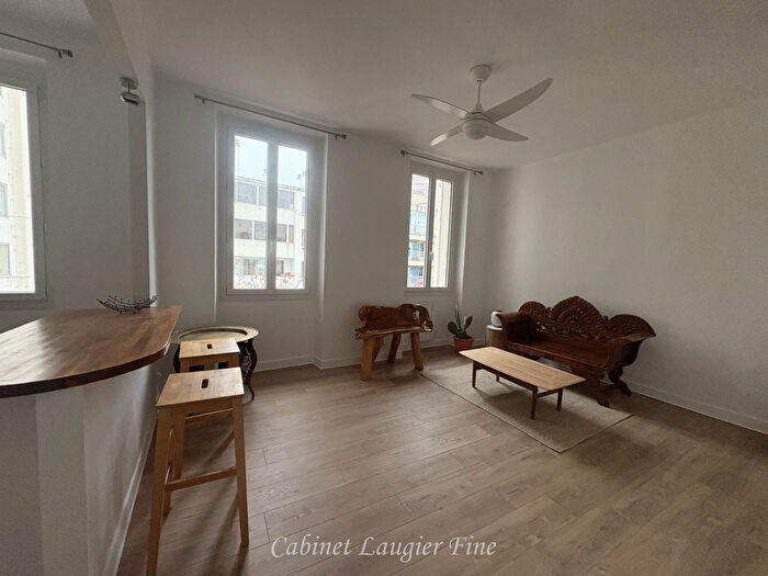 Appartement à louer - Marseille e , Catalans, Pharo - 2 pièces - 1 chambre