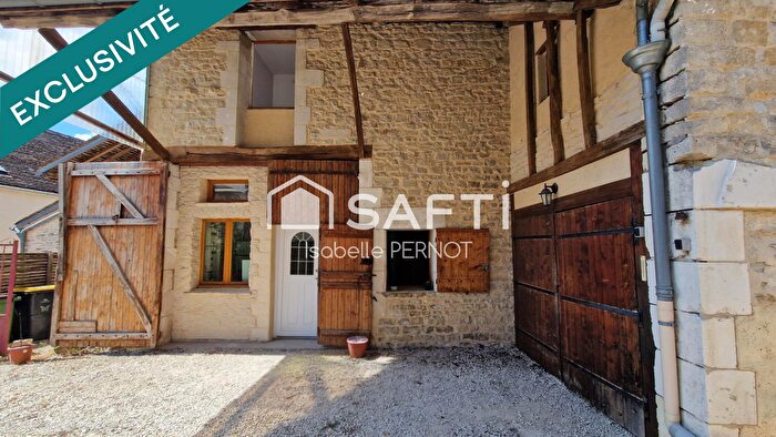Maison 4 pièces à Fleys, à vendre