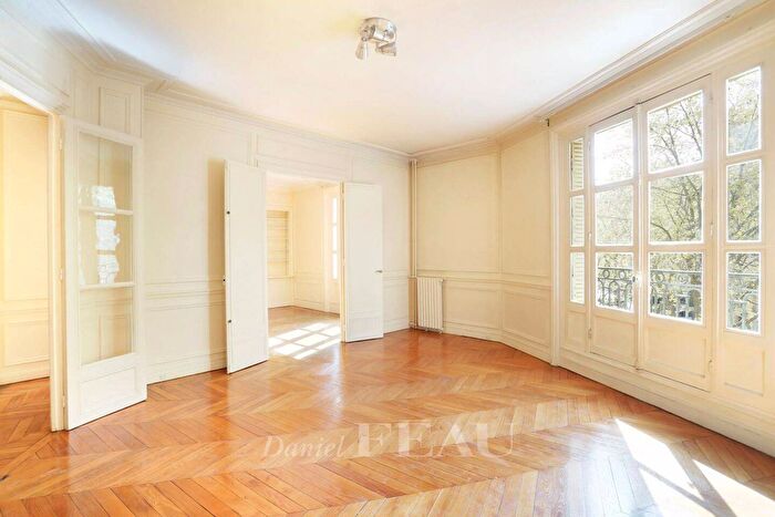 Appartement à louer - Gros Caillou, Paris ème - 7 pièces - 4 chambres