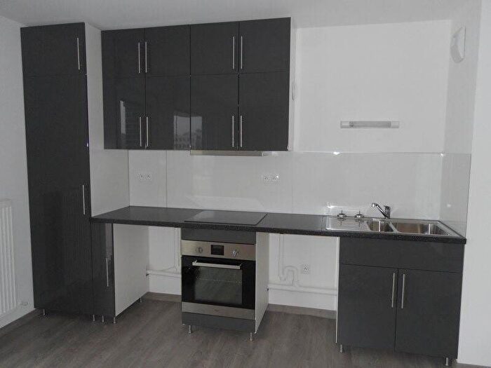 Appartement à louer - Bezannes - 3 pièces - 2 chambres
