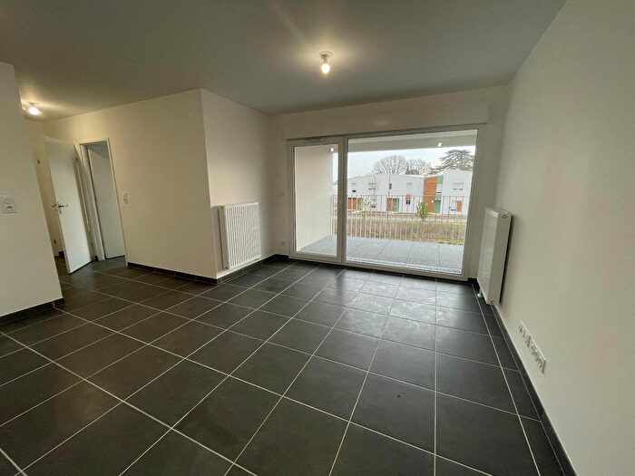 Appartement à louer - Chambray-lès-Tours - 3 pièces - 2 chambres