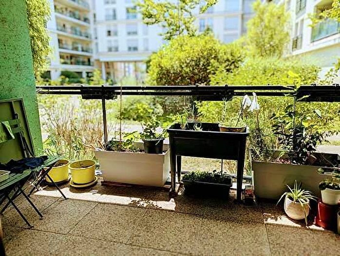 Appartement 4 pièces à louer à Girondins, Lyon 7ème arrondissement