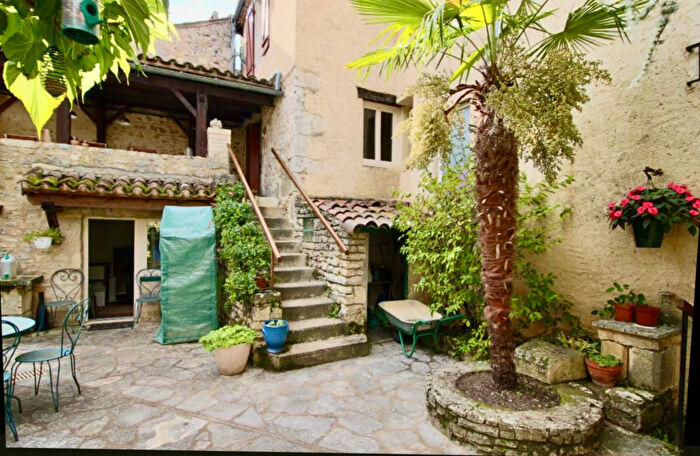 Maison à vendre - Castelfranc - 7 pièces - 3 chambres