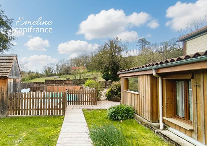 Maison à vendre - Salignac-Eyvigues - 7 pièces - 4 chambres