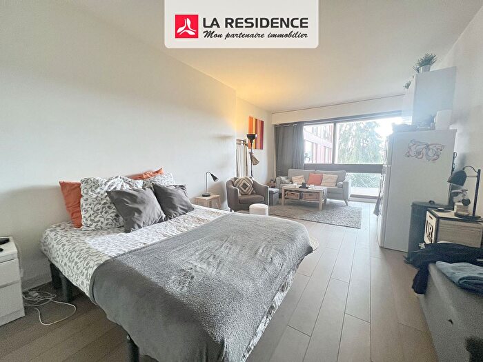 Jouy-en-Josas : Appartement 1 pièce à vendre