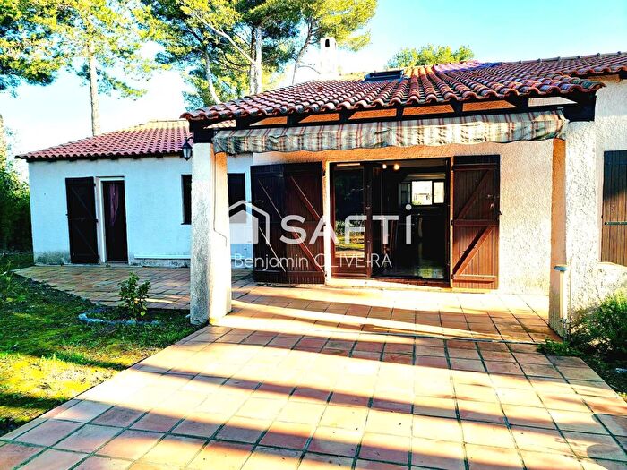 Maison à vendre - Vitrolles, Bords de létang, Tribales, Ferme de Croze - 5 pièces - 3 chambres