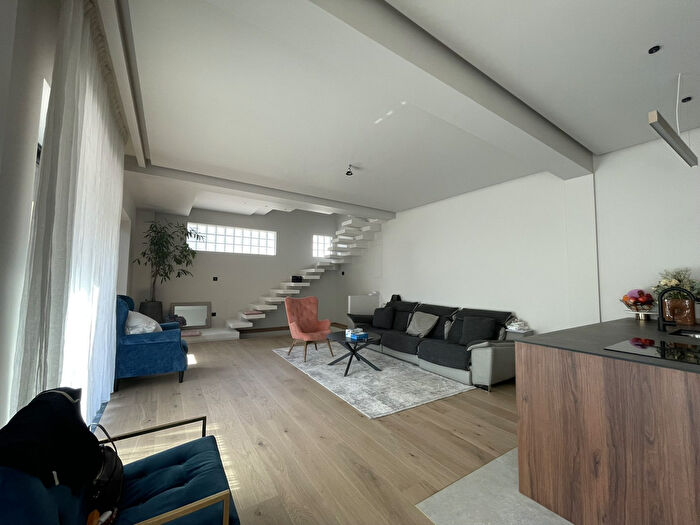 Maison 6 pièces à vendre à Bondy, La Mare à Veuve